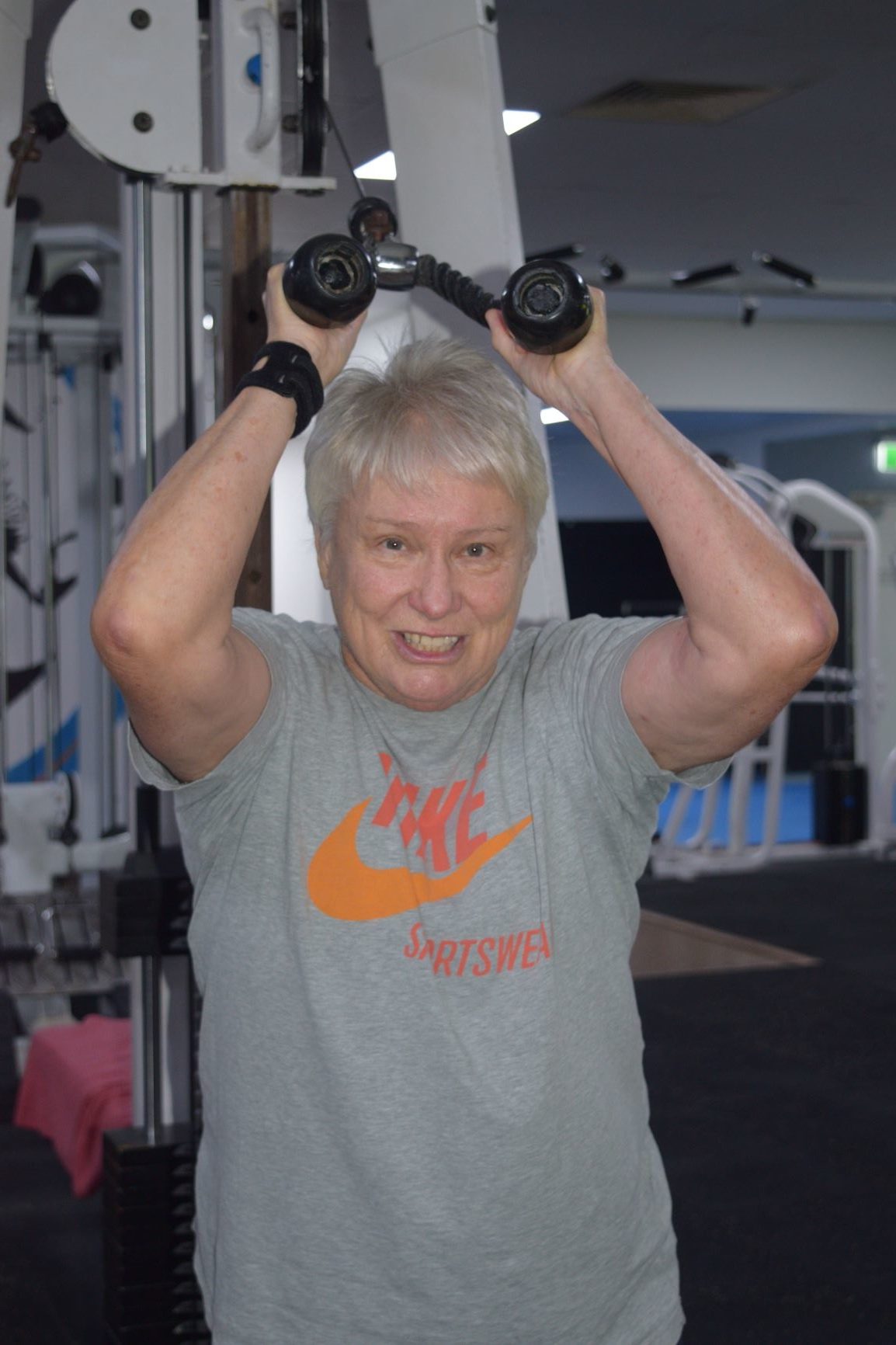 Olympic legend holds birthday party for charity