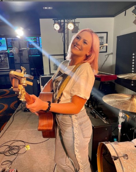 The music that helps young women feel strong and beautiful