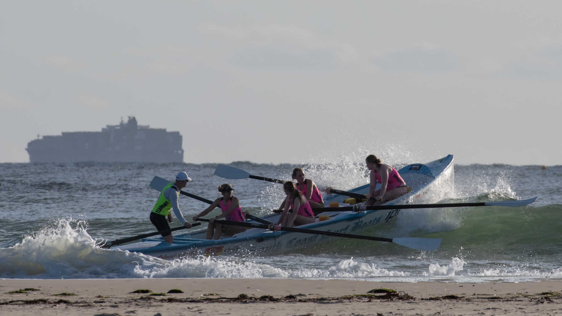 Photo of the Day: Caloundra crew