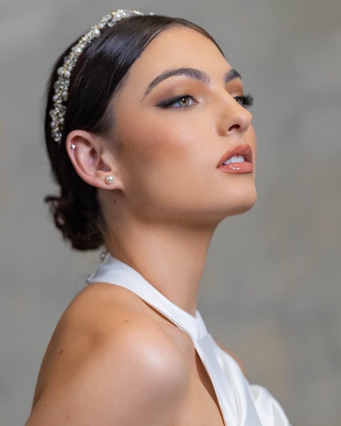 Aspiring model breaking down diversity barriers