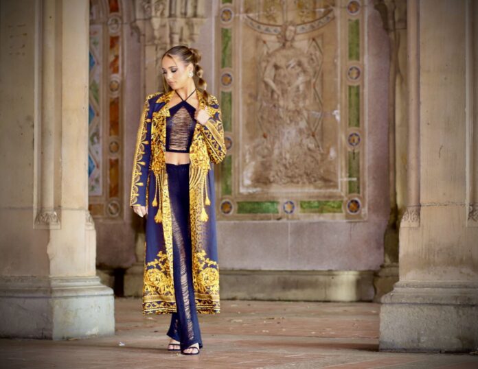 'Ultimate platform': aspiring model turns heads in New York