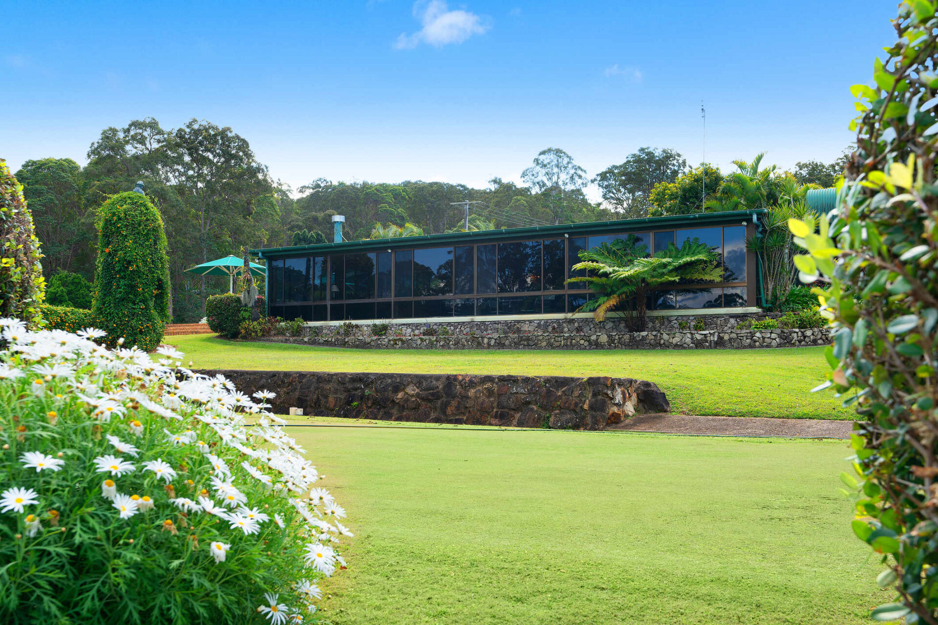 Country club on market: luxury retreats group interested