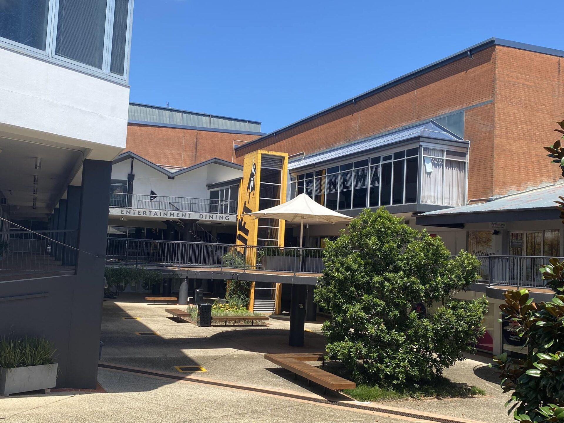 ‘Time for us to say goodbye’: longstanding cafe to close