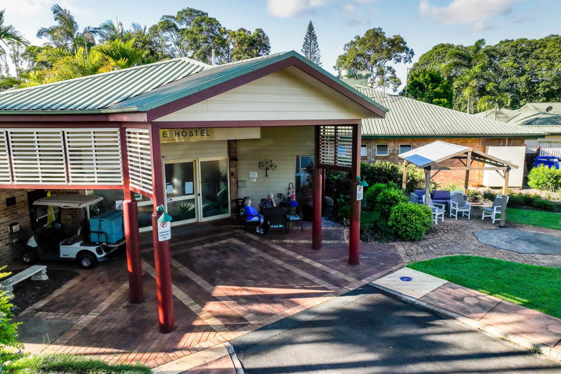 Three generations provide 90 years of service to elderly