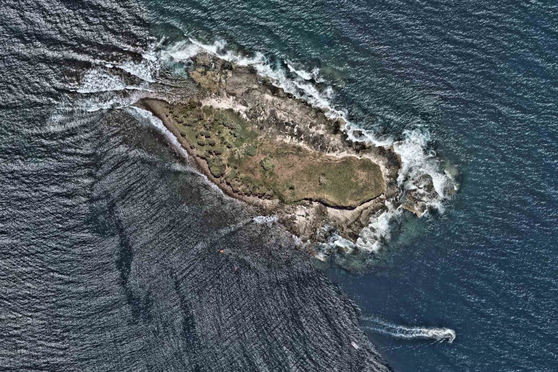 Pledge made for permanent moorings off renowned isle