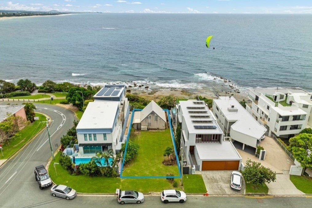Old cliffside beach shack set for knockdown after $6.72m sale
