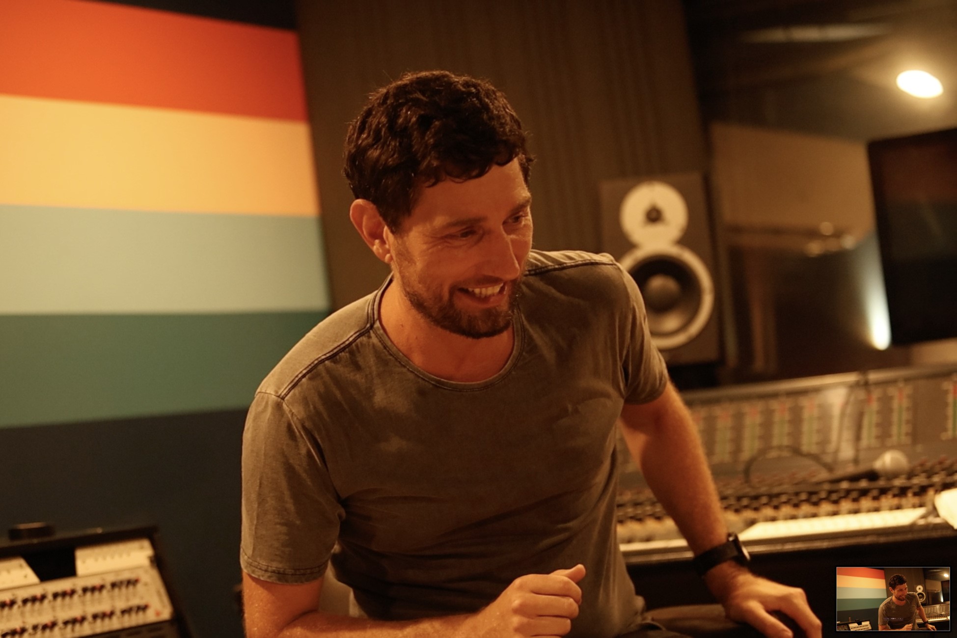 Musician seeks Glastonbury spotlight before it's too late