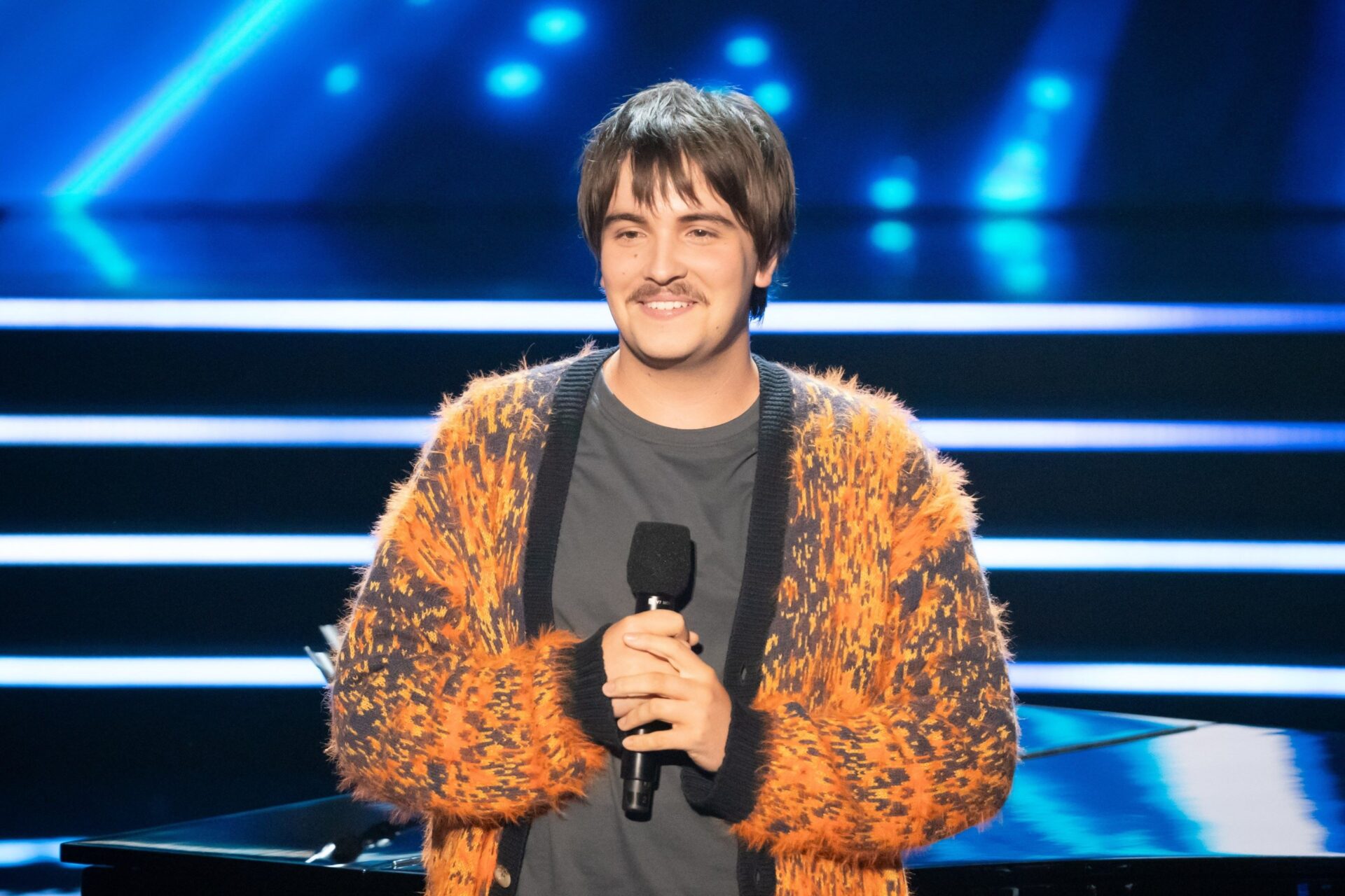 Coast performer rises to stardom on singing show
