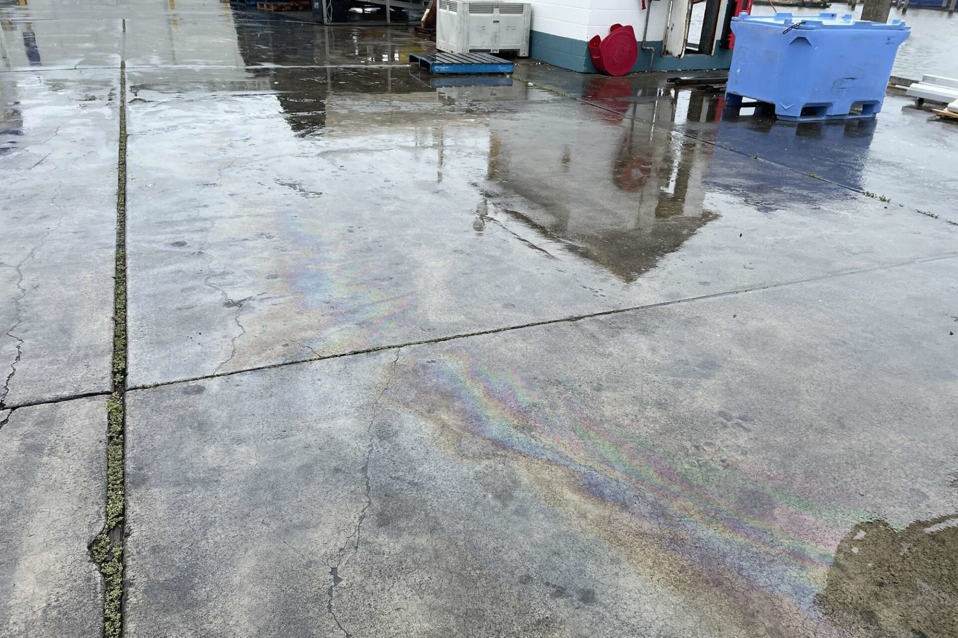 Diesel spills into water at harbour