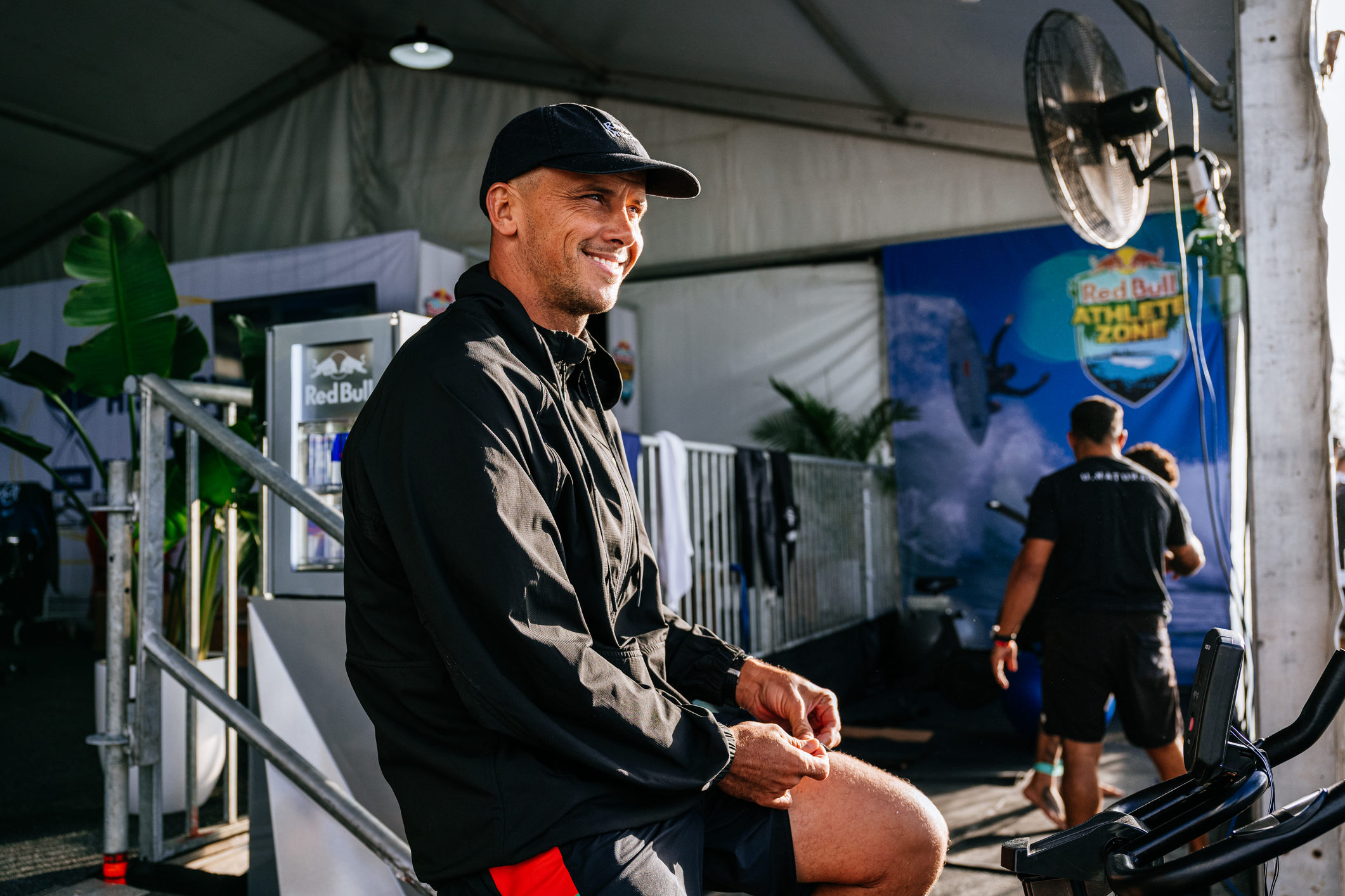 Surfer stars in his first world tour event in almost four years