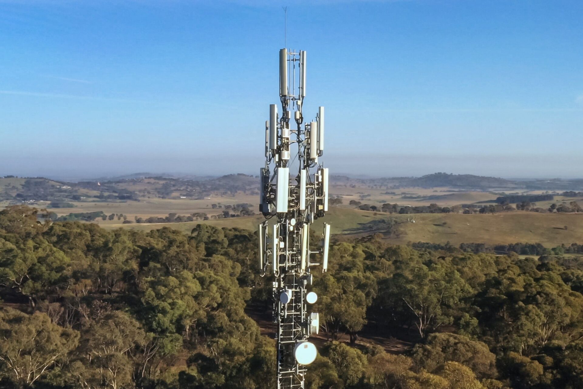 'Grey spots' spark call for phone network upgrades