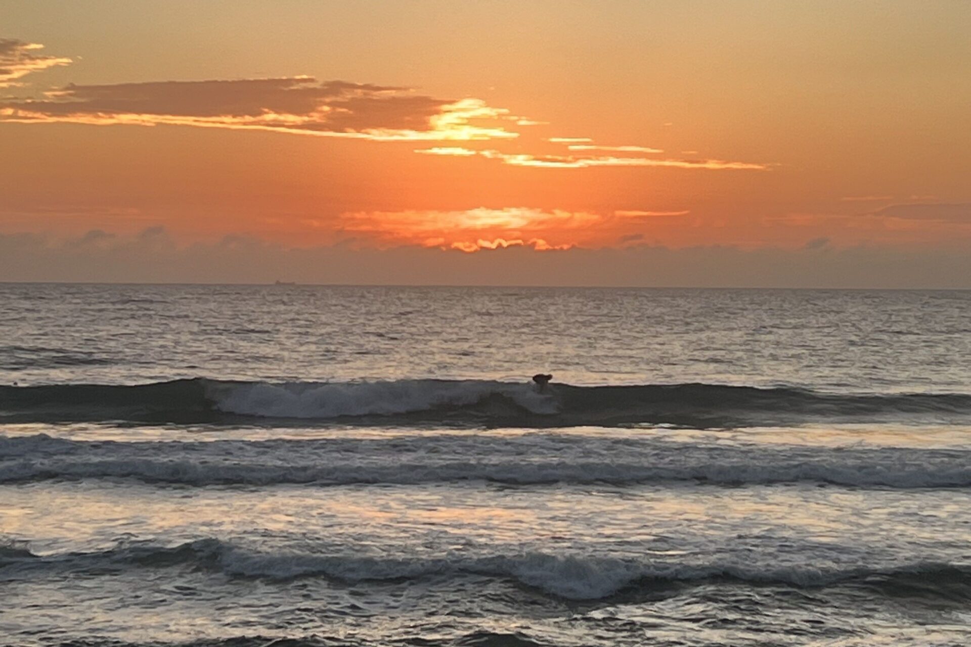 Photo of the day: morning surf