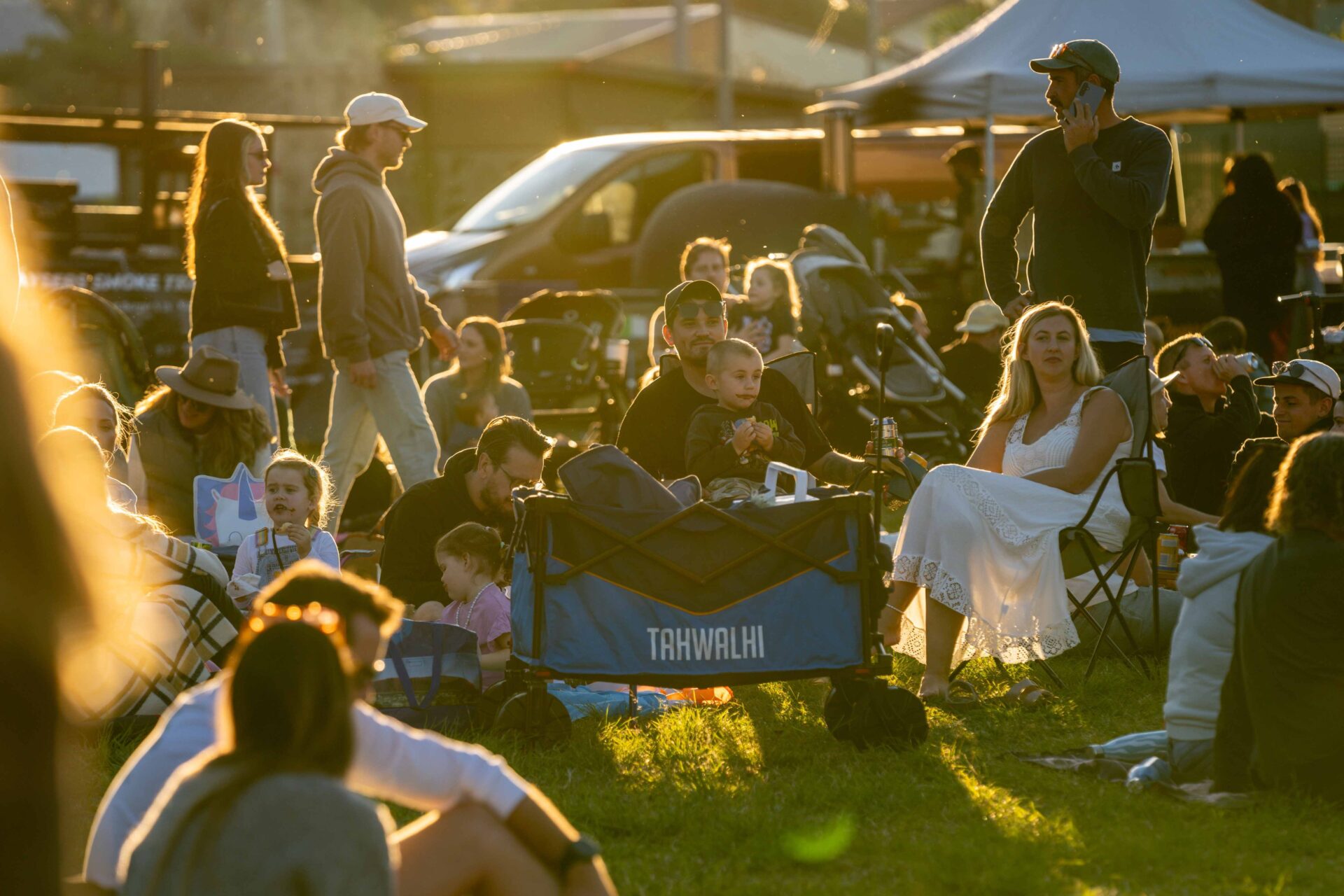 New beachside night market launches