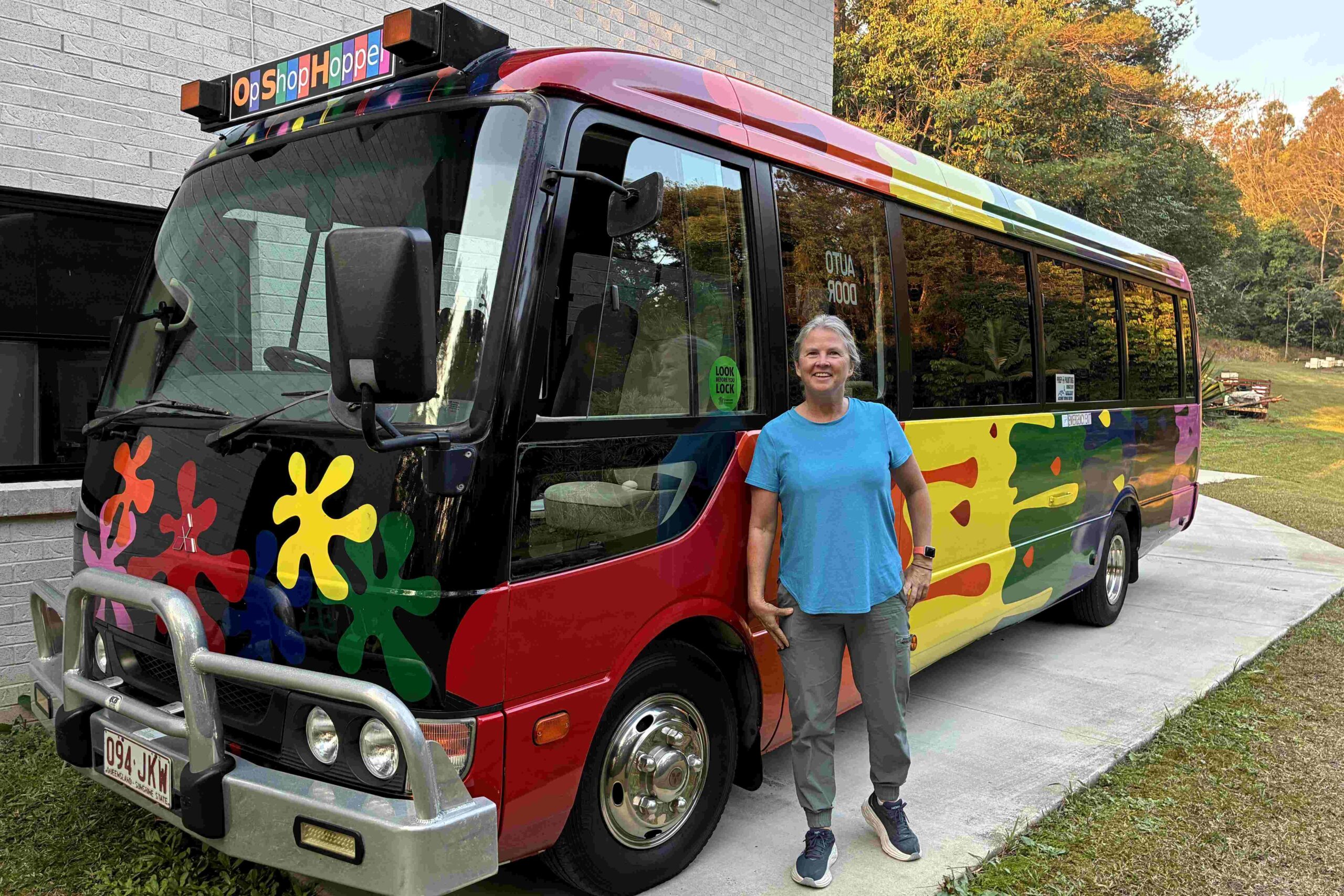 New op shop bus tours thrill thrifters