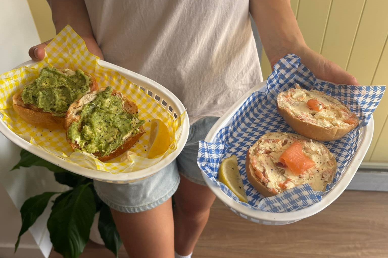 Hole lot of love: new bagel cafe opens